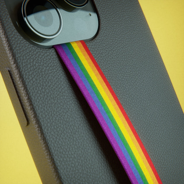 iPhone 16 Giveaway – Phone Loops